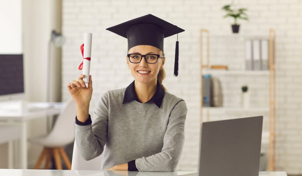 1-Year Diploma Courses In USA for Indian Students | Admissify